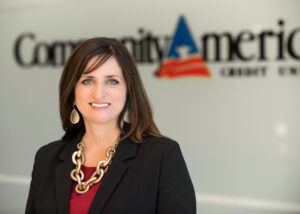 Lisa Ginter - Give SevenDays®